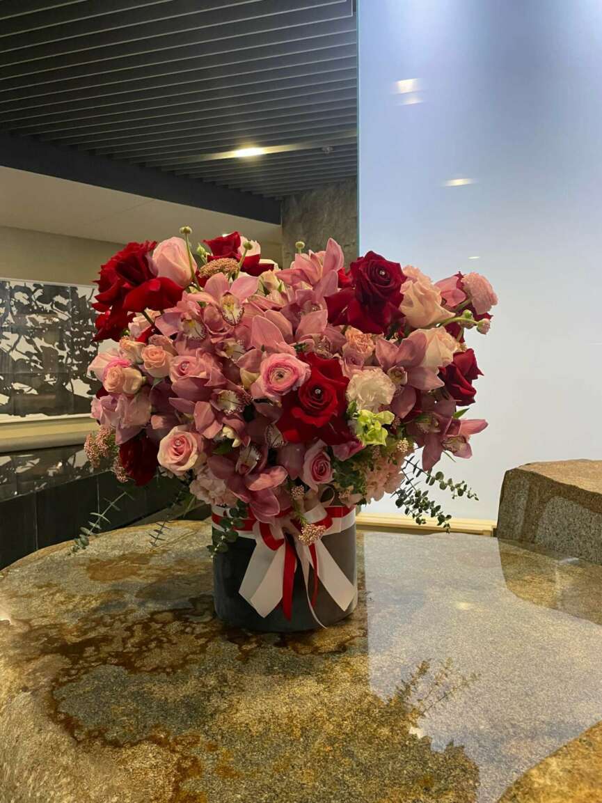 Meet Lynda Lee - CanvasRebel Magazine