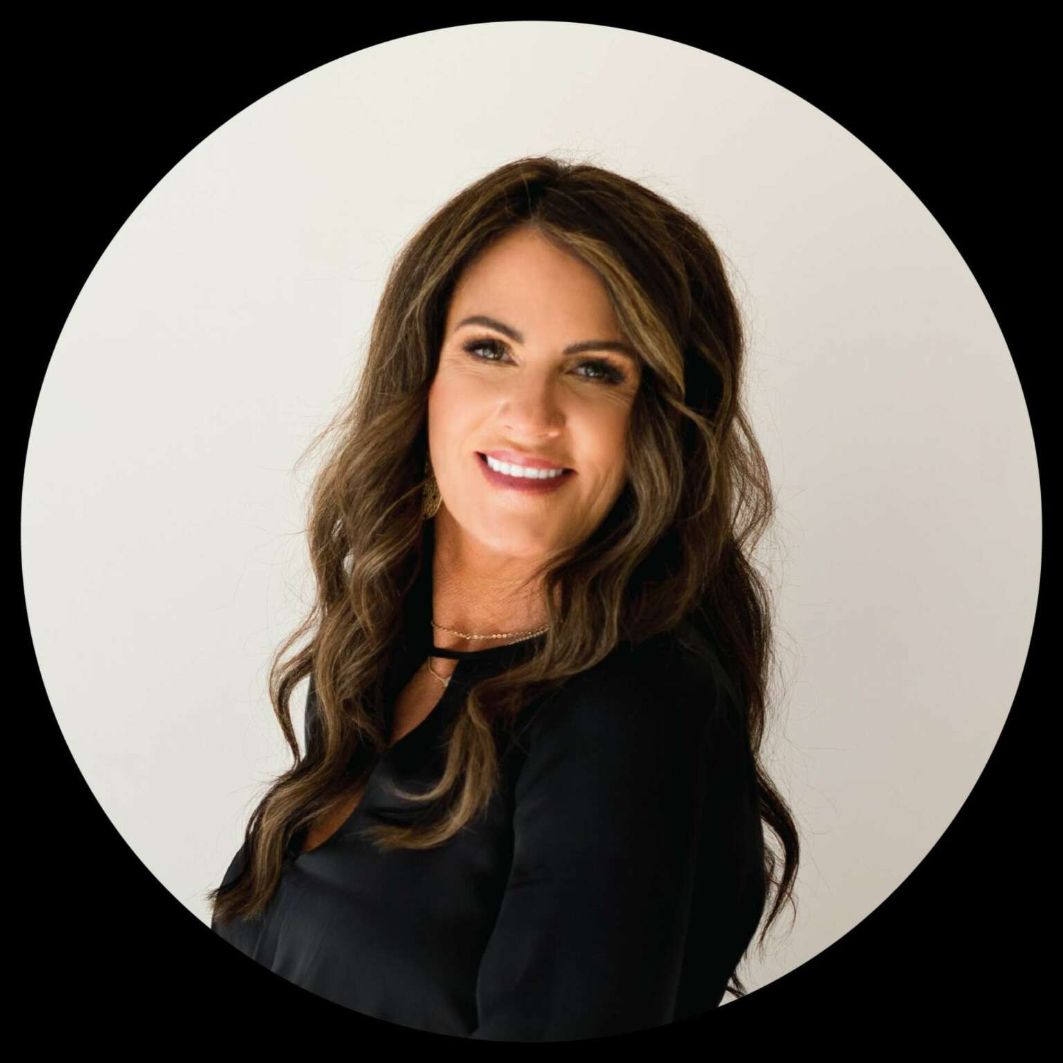 Meet Nicole Briggs - CanvasRebel Magazine