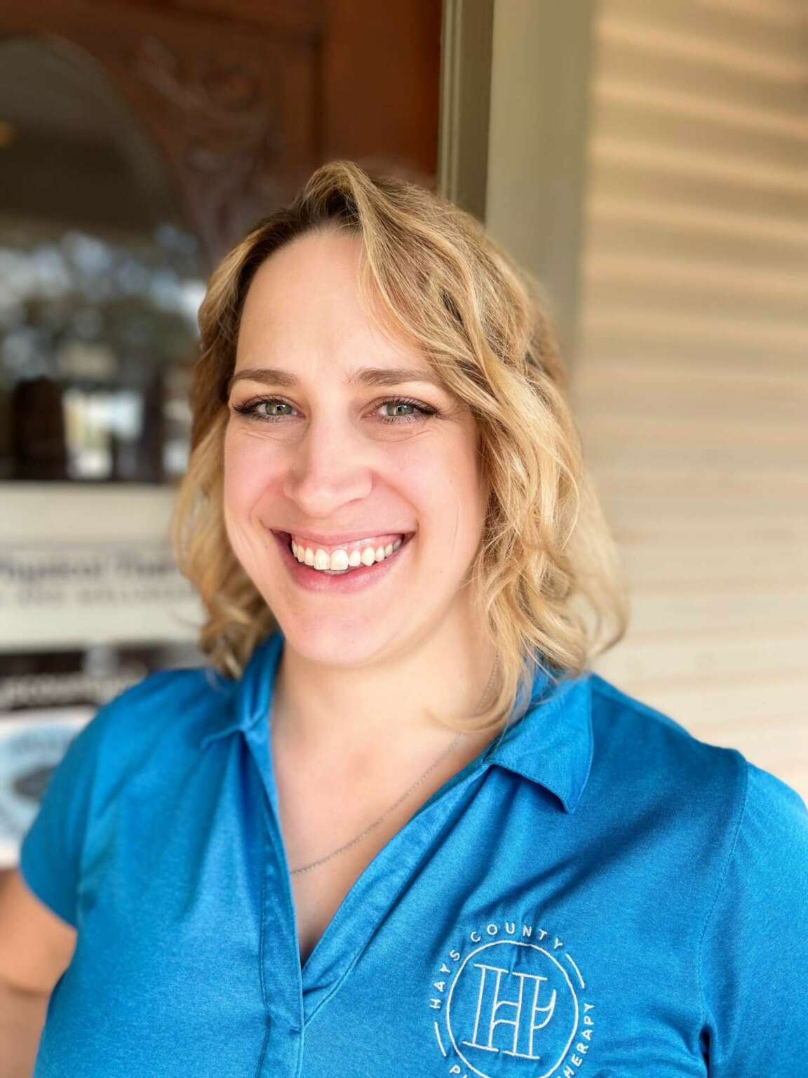 Meet Nicole Laird – CanvasRebel Magazine