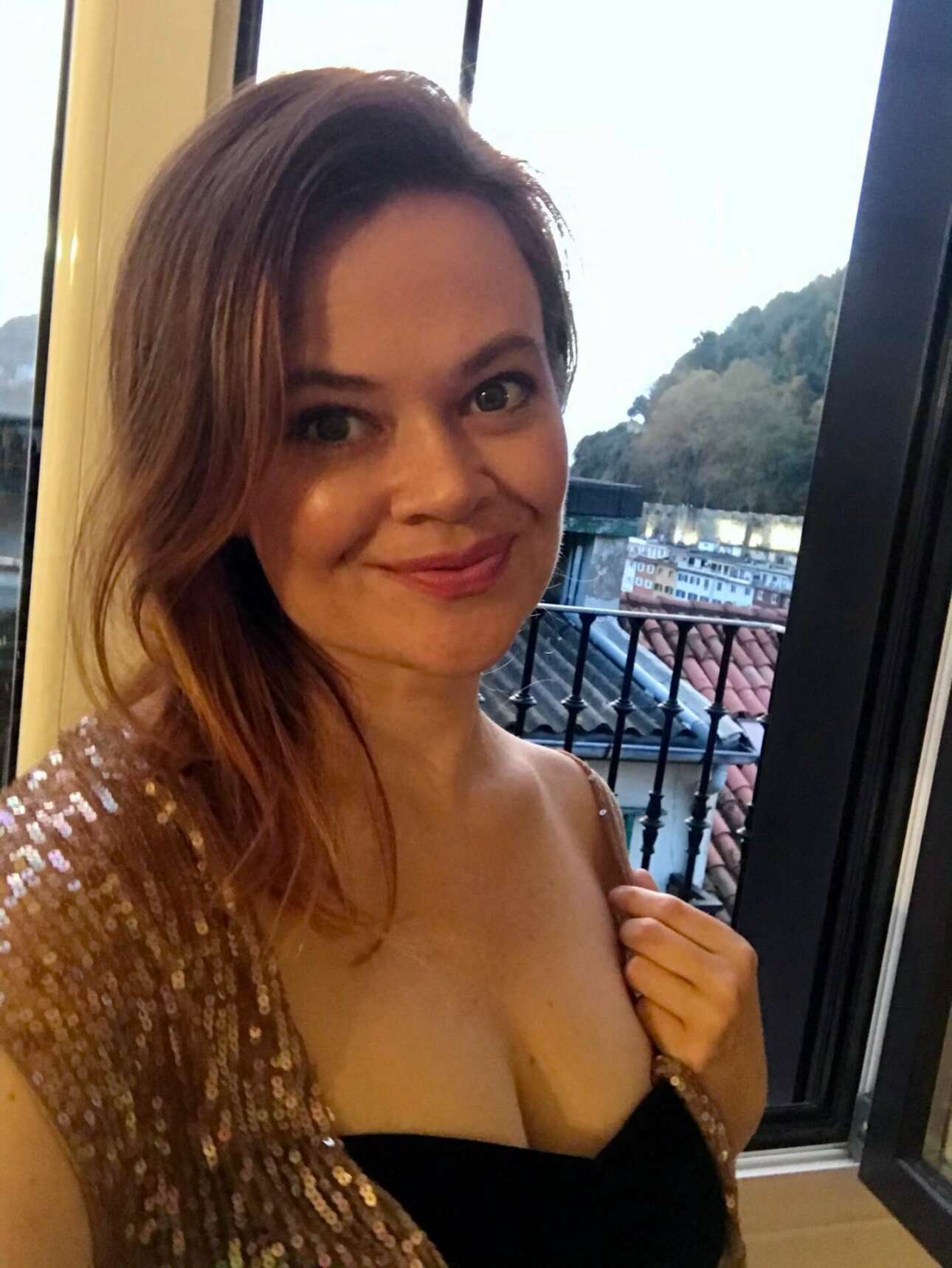 Meet Alexandra Harris - CanvasRebel Magazine