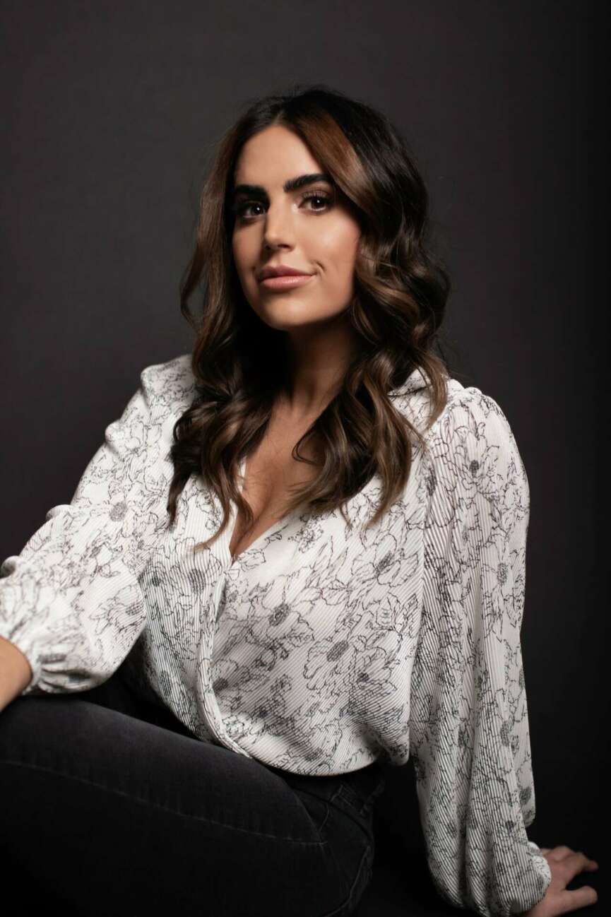 Meet Alyssa Johnsen – CanvasRebel Magazine