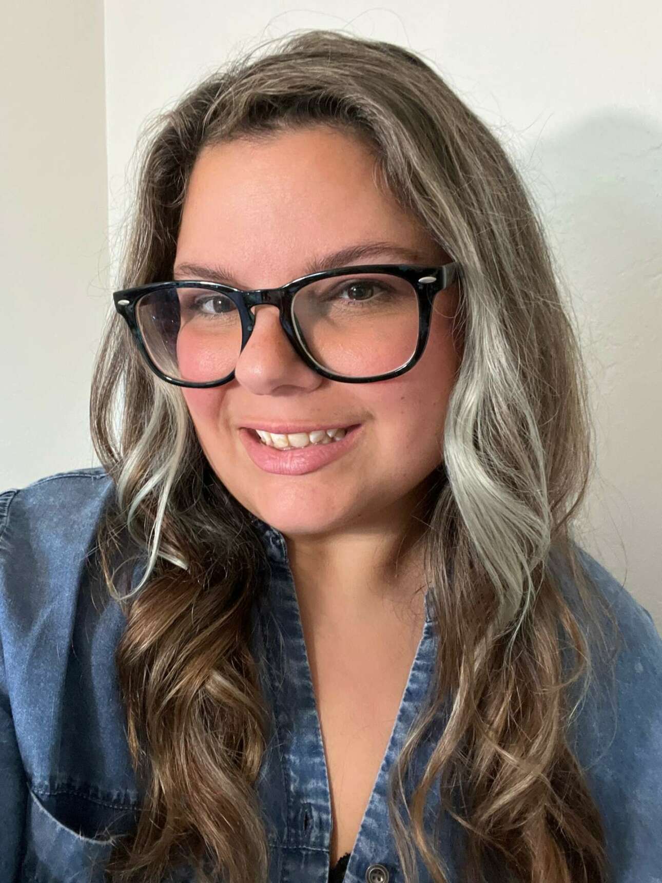 Meet Domenique Comparetto – CanvasRebel Magazine