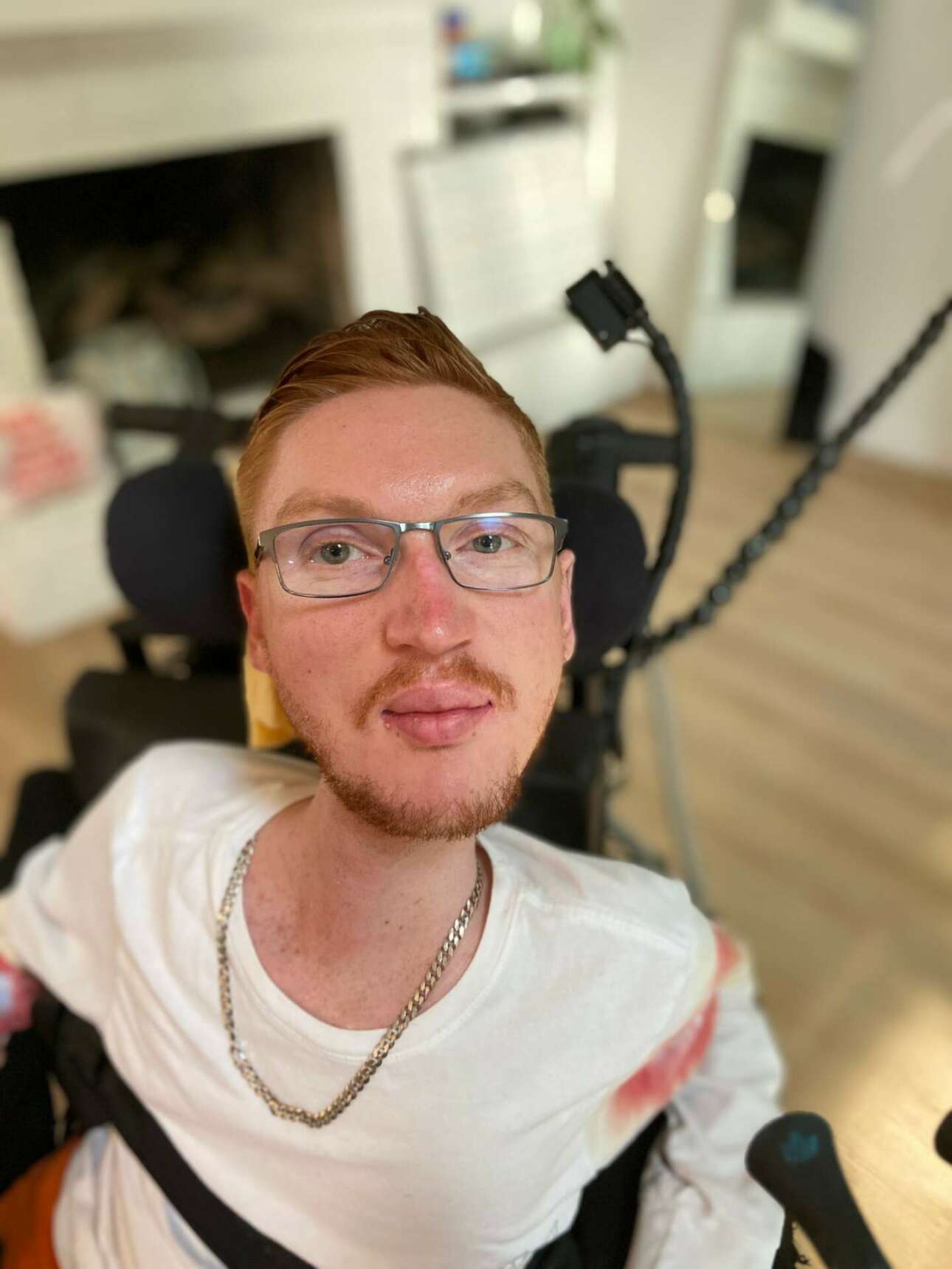 Meet Jonah Dillon – CanvasRebel Magazine