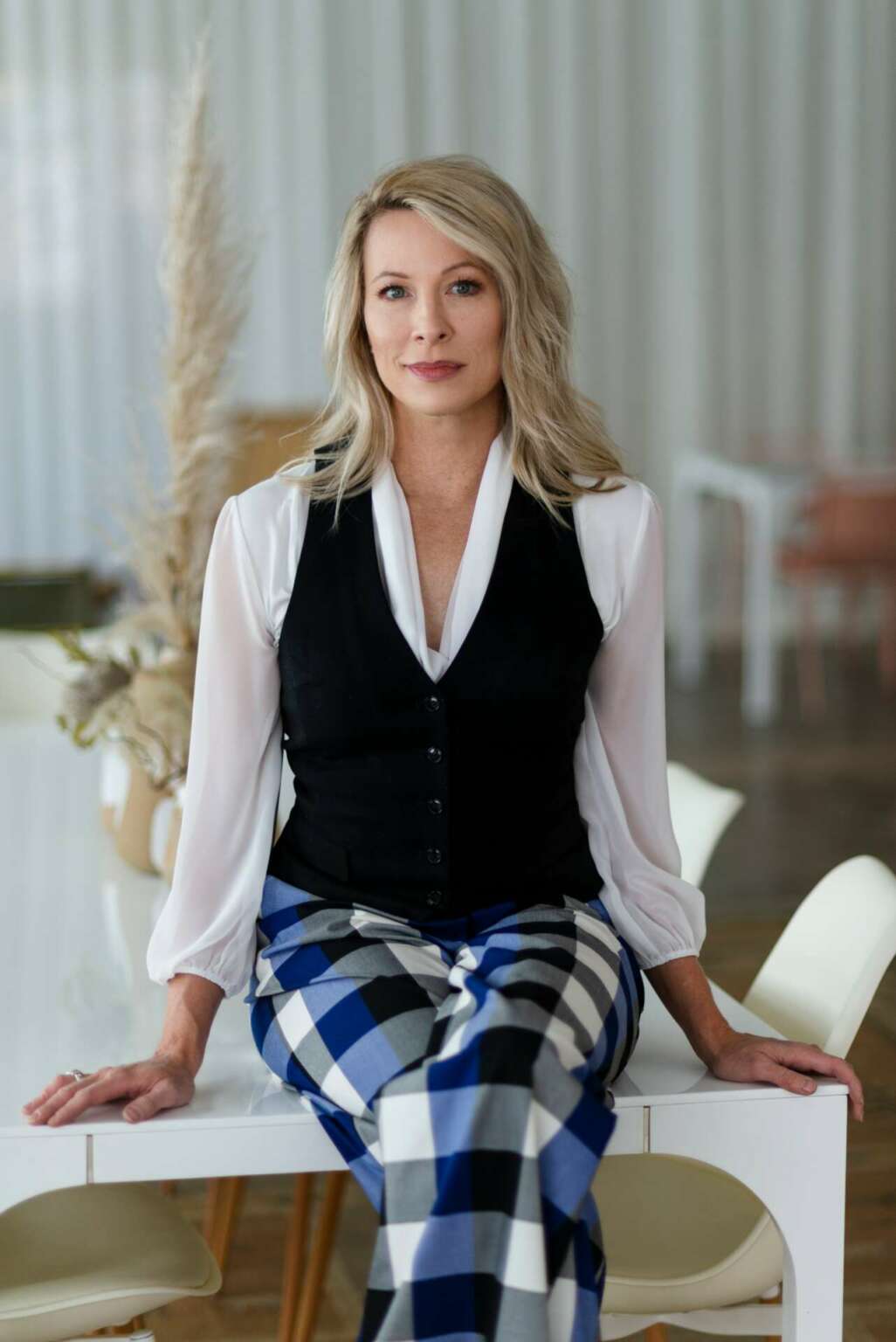 Meet Lisa Hinz – CanvasRebel Magazine