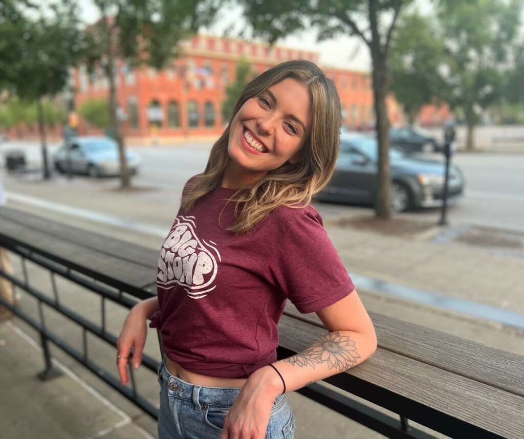 Meet Michelle Jones – CanvasRebel Magazine