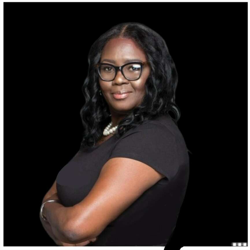 Meet SHANNA JOHNSON - CanvasRebel Magazine