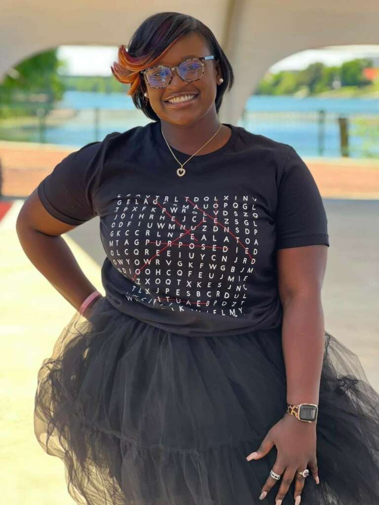 Meet Victoria Dickason – CanvasRebel Magazine