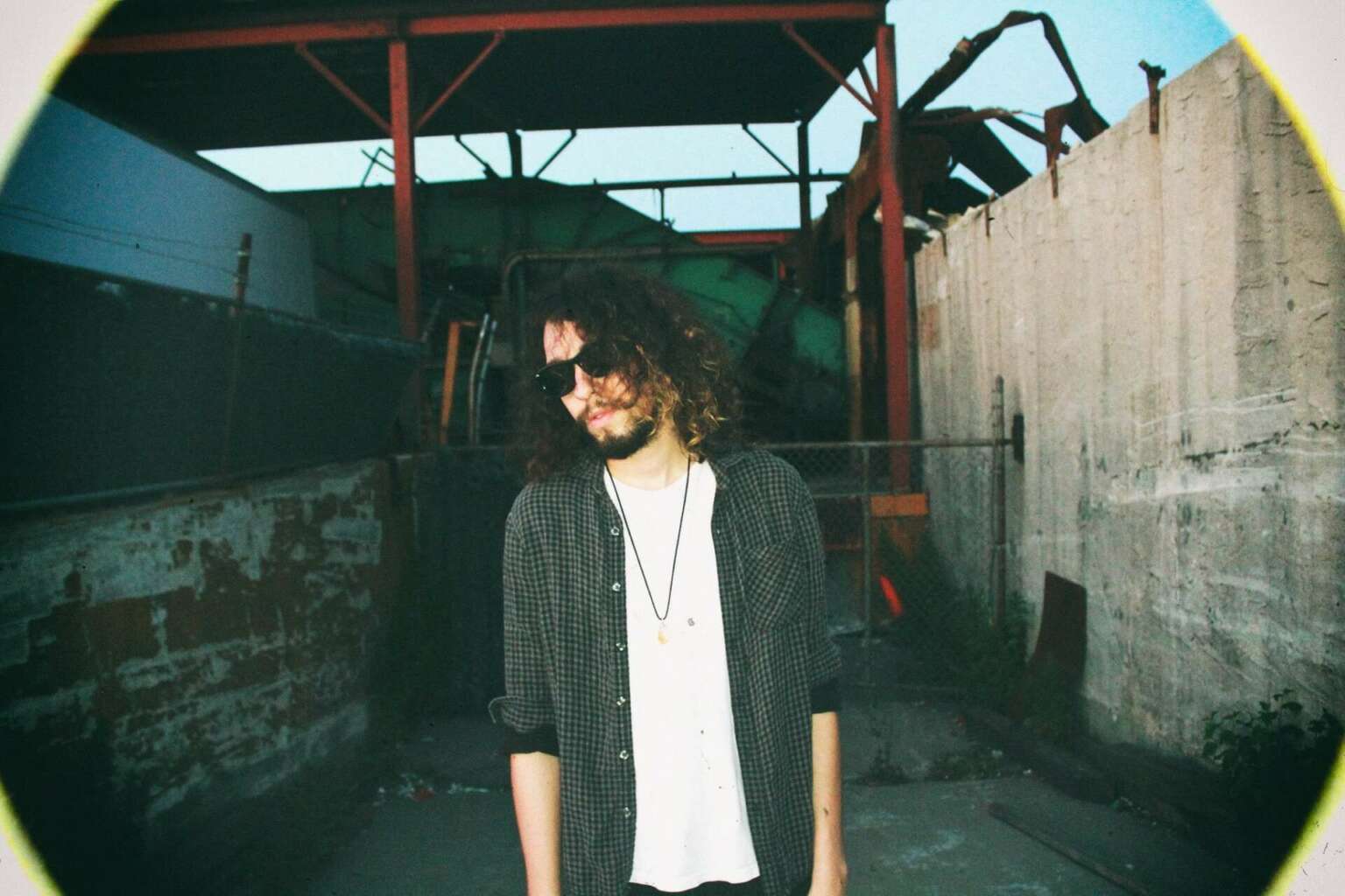 Meet Jonathan Rosell Aka. Johnytiger – CanvasRebel Magazine