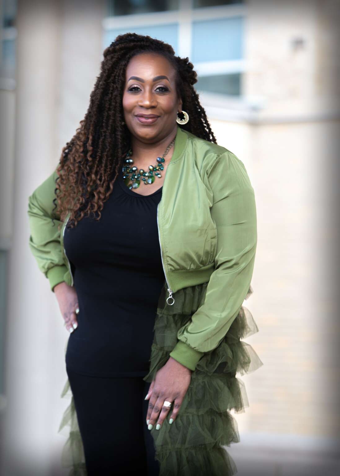 Meet DELETRA HUDSON – CanvasRebel Magazine