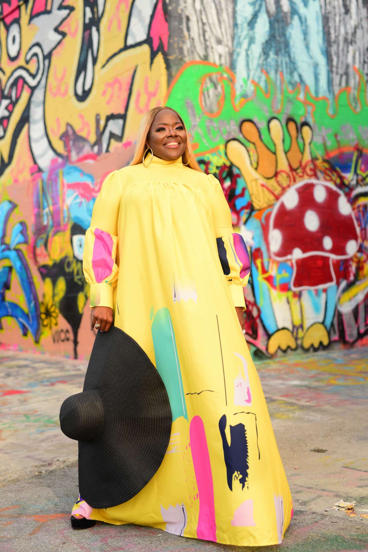 Meet Dr. Shavona Whitehead – CanvasRebel Magazine