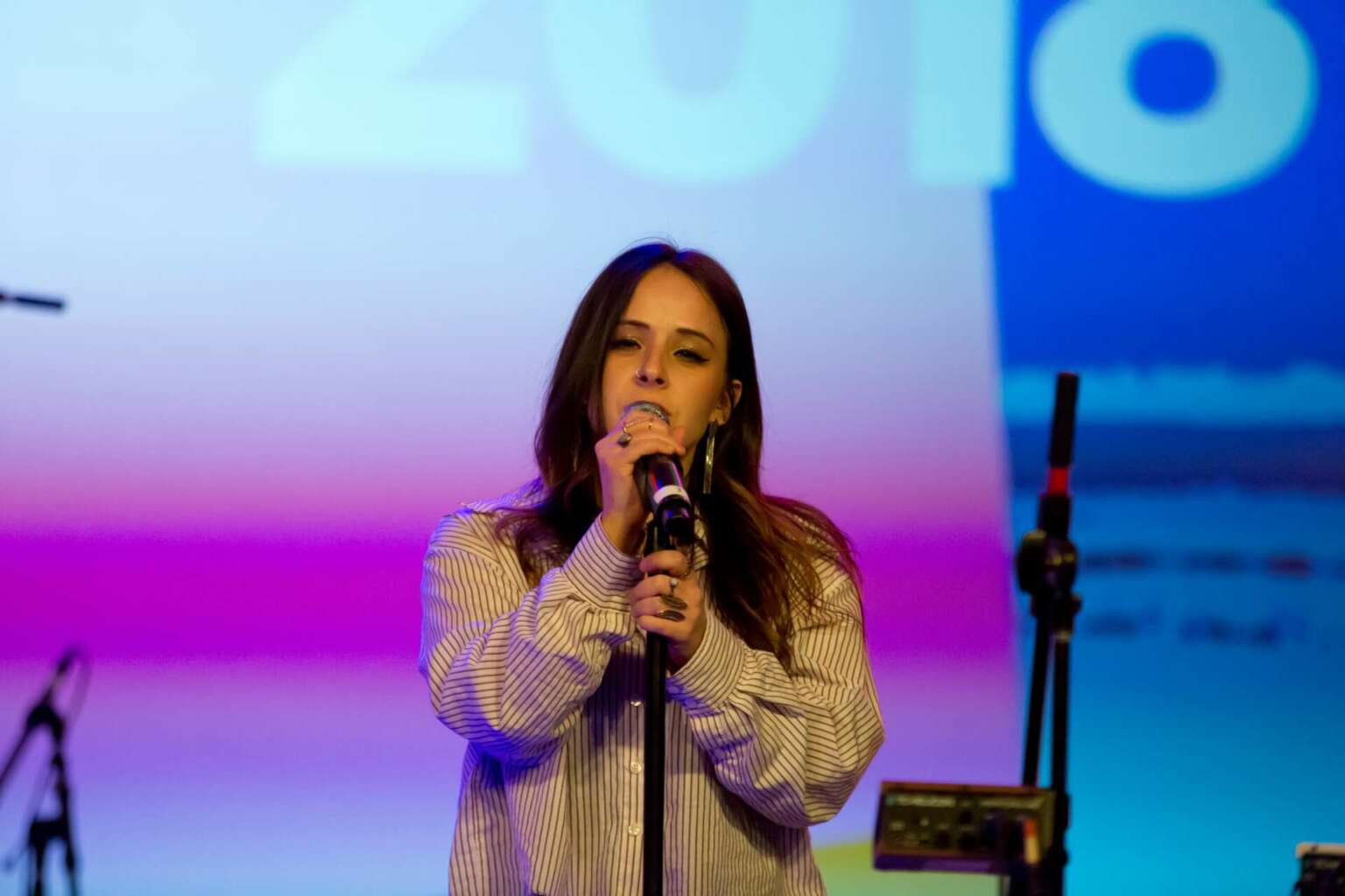 Meet Emily Amber – CanvasRebel Magazine