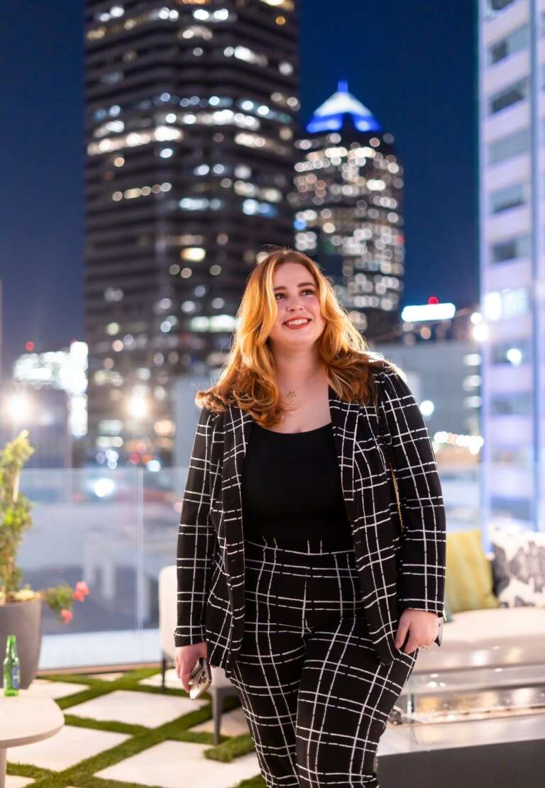 Meet Joshlyn Davis – CanvasRebel Magazine