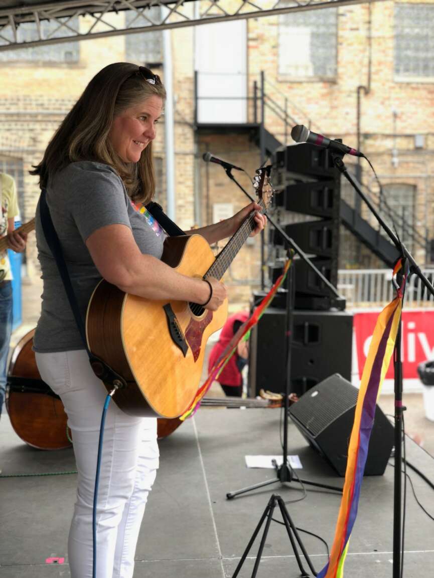 Meet Laura Doherty – CanvasRebel Magazine