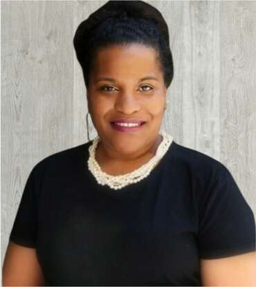 Meet Laura Tate – CanvasRebel Magazine