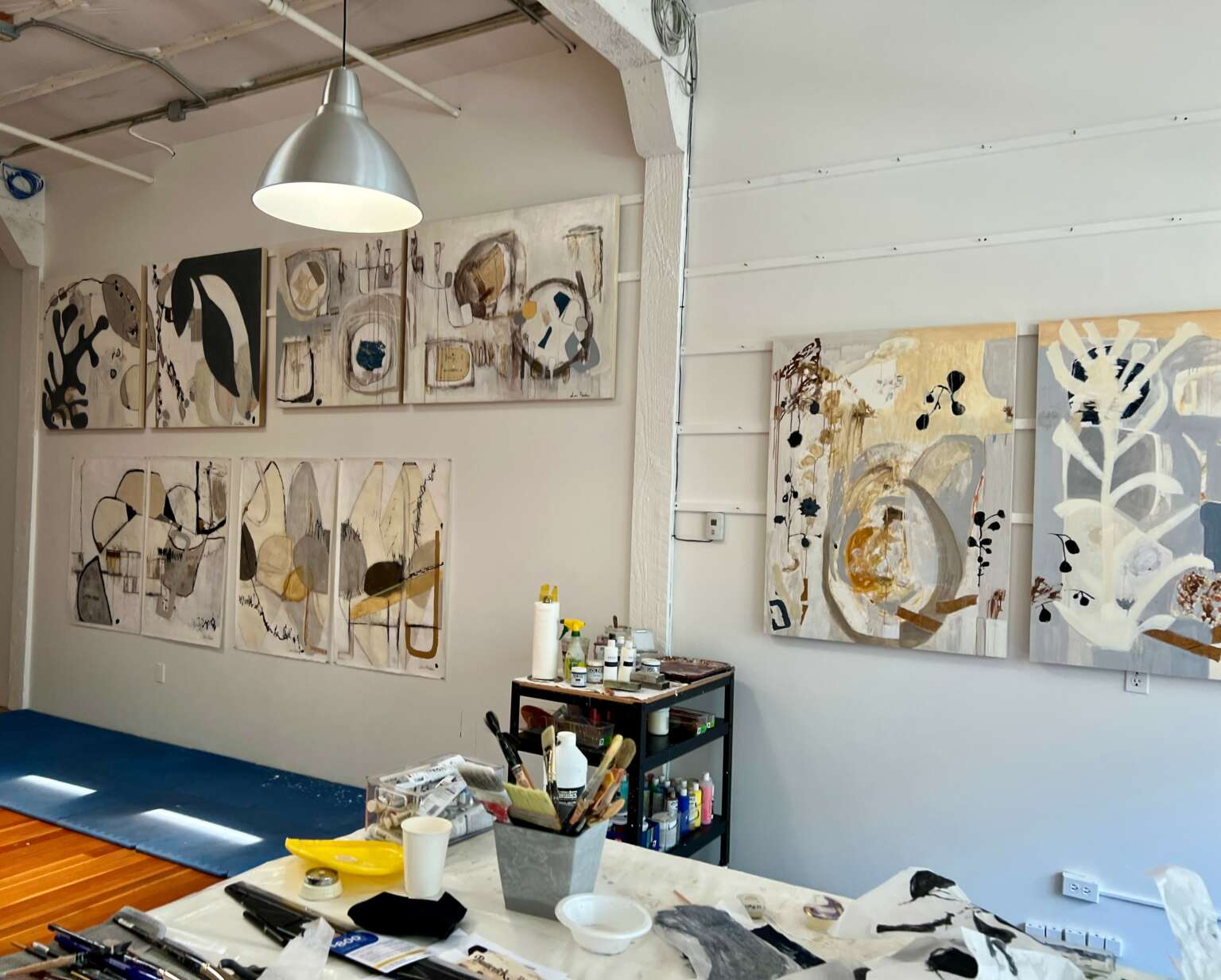 Meet Lori Rhodes – CanvasRebel Magazine