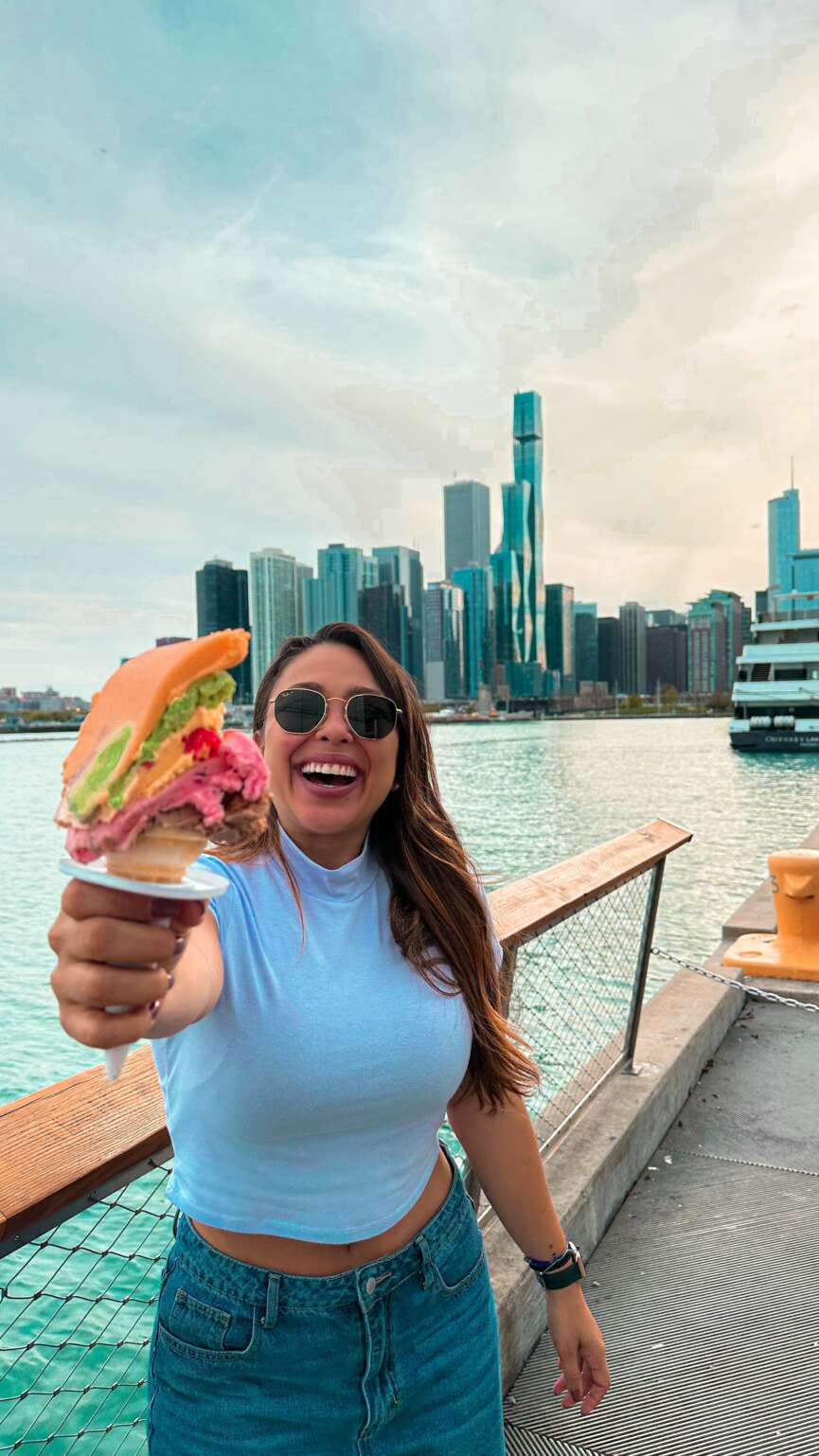 Meet Melisa Estrada Bustamante – CanvasRebel Magazine
