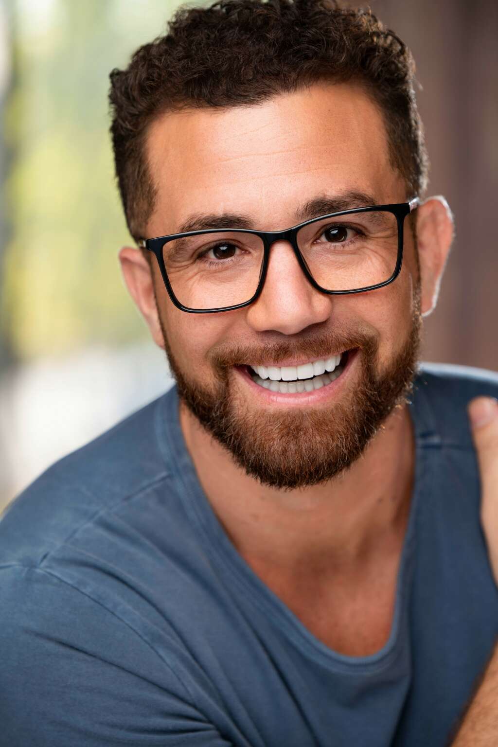 Meet Michael Tari – CanvasRebel Magazine