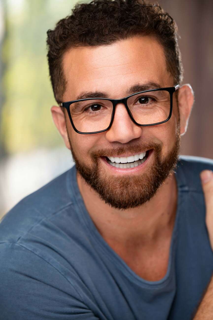 Meet Michael Tari – CanvasRebel Magazine