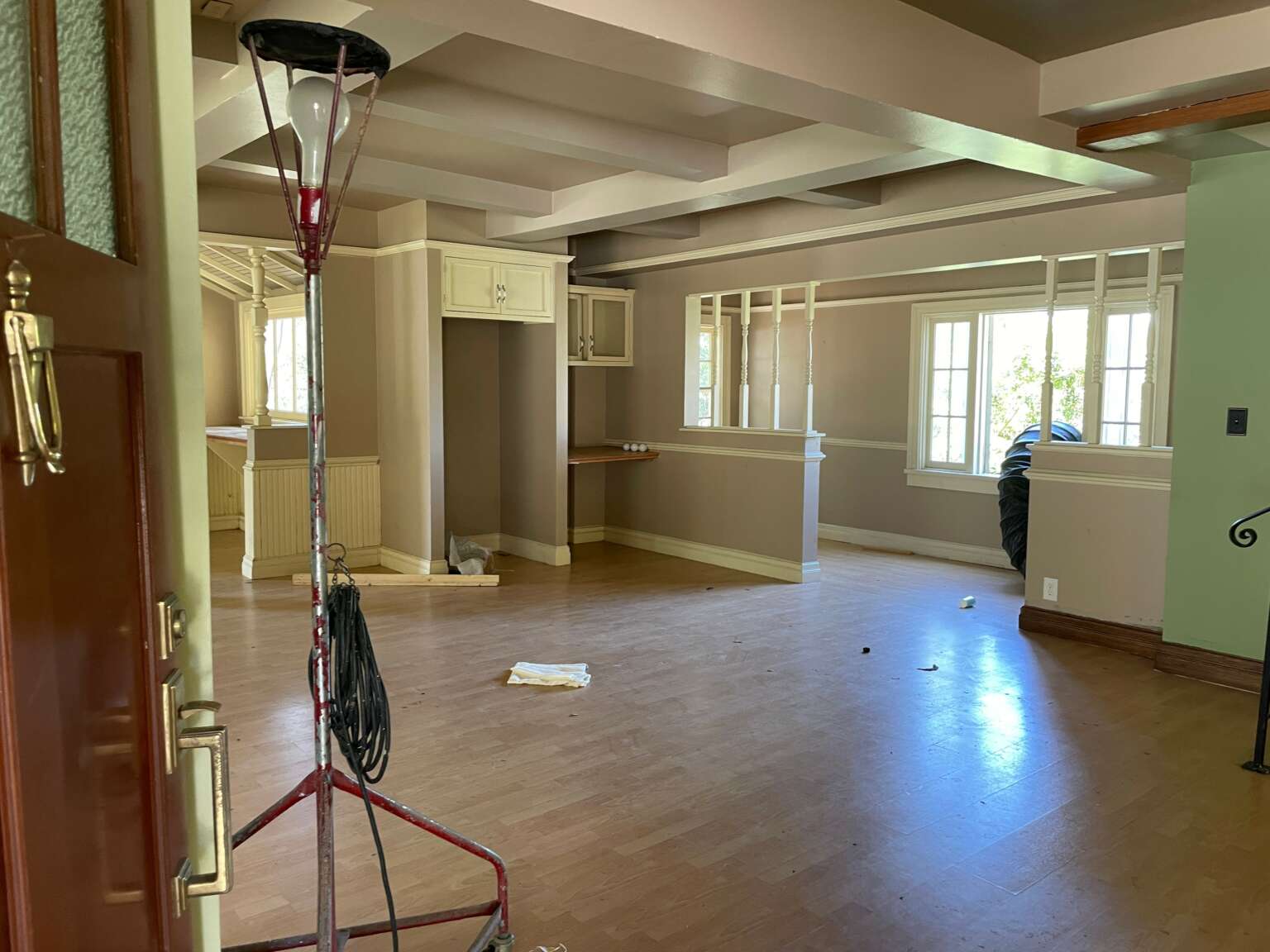 Meet Monique Dias – CanvasRebel Magazine