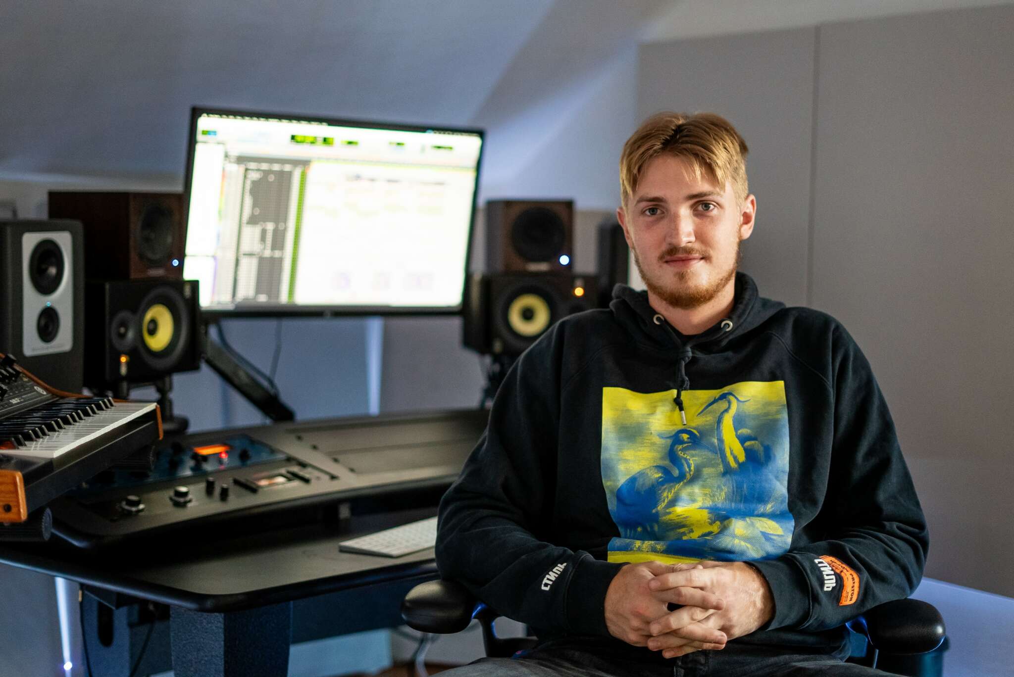 Meet Alex Snape – CanvasRebel Magazine