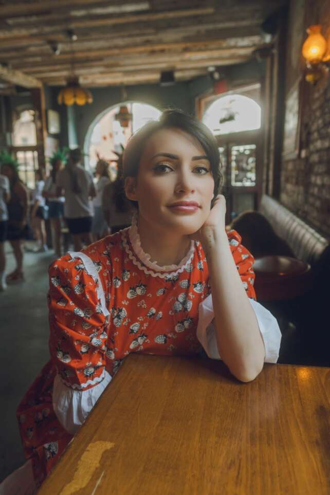 Meet Allison Chase – CanvasRebel Magazine