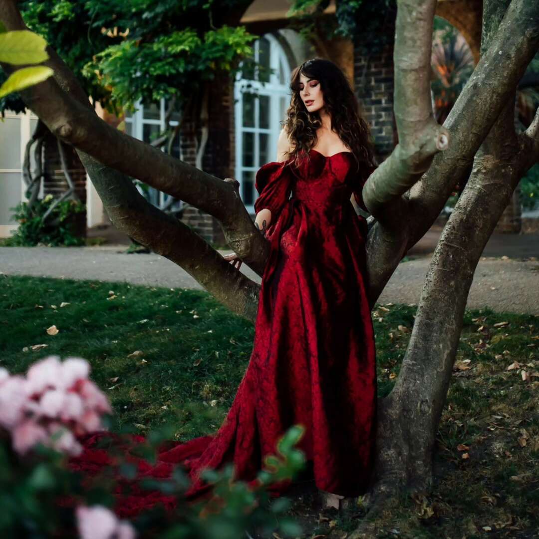 Meet Sarah Haimes – CanvasRebel Magazine