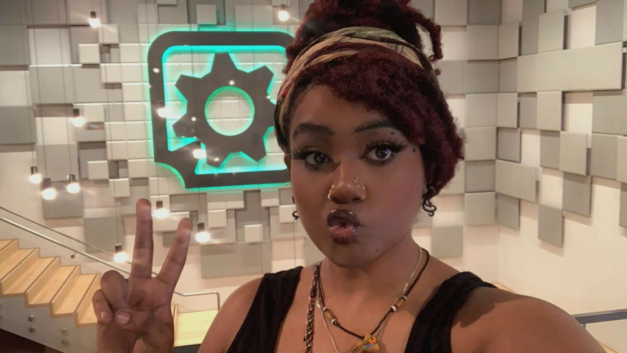 Meet Semmy Michial – CanvasRebel Magazine