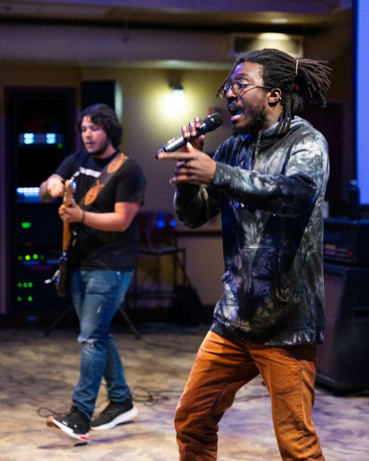 Meet Victor-Alan Weeks – CanvasRebel Magazine