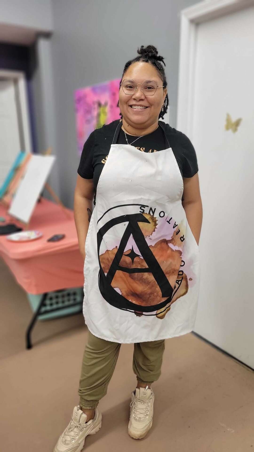 Meet Victoria Burnside – CanvasRebel Magazine