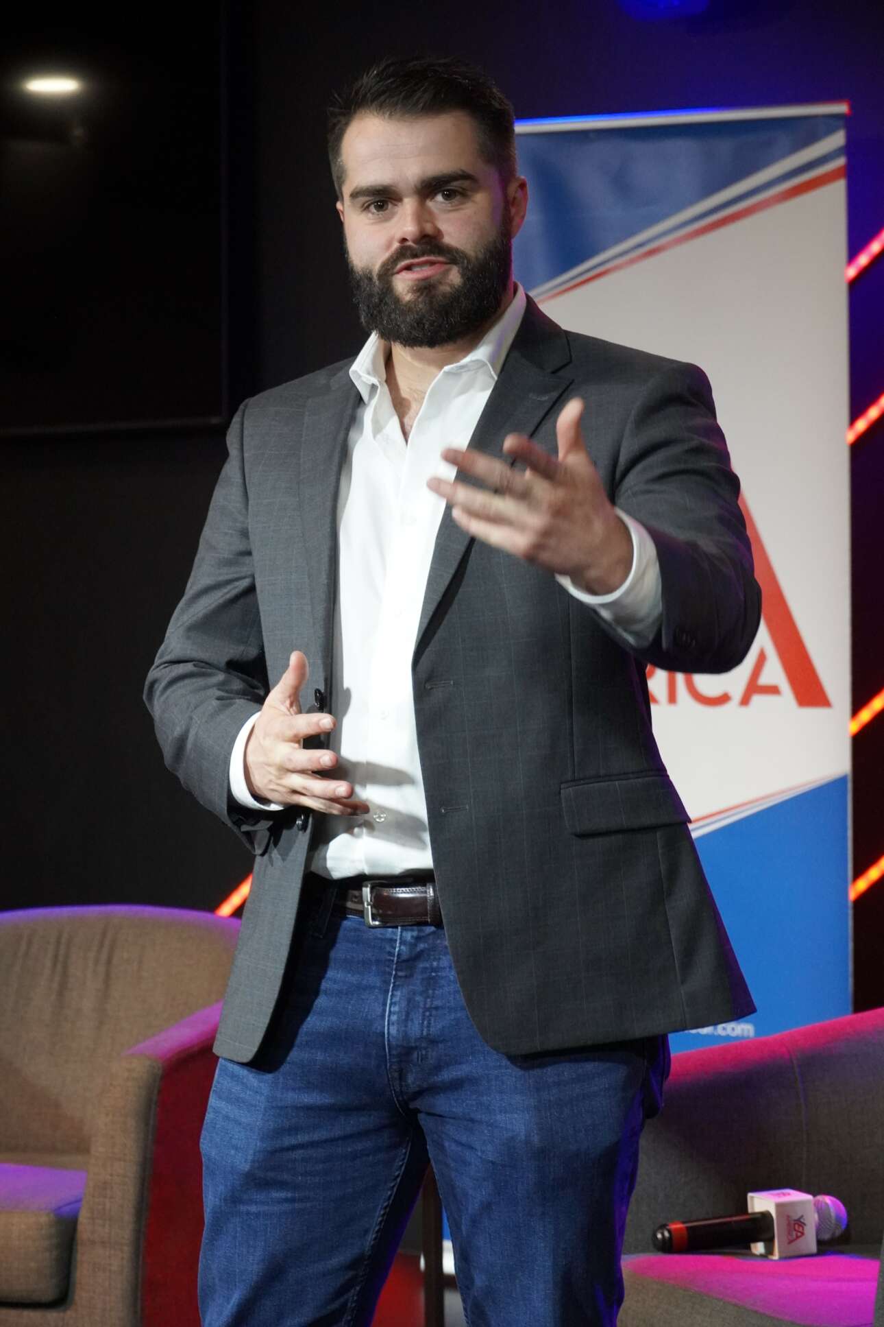 Meet Brock Laramee – CanvasRebel Magazine