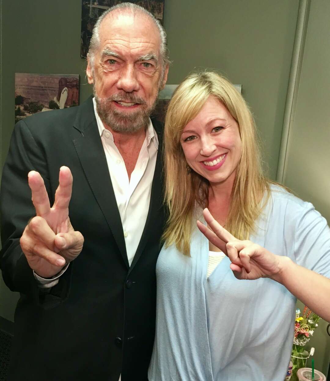 Meet Jennifer Gooding – CanvasRebel Magazine