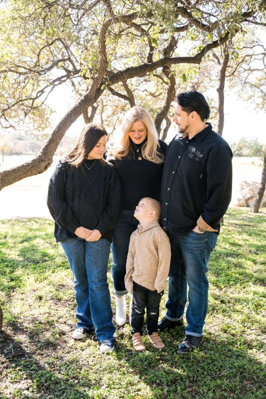 Meet Julie Farnham – CanvasRebel Magazine