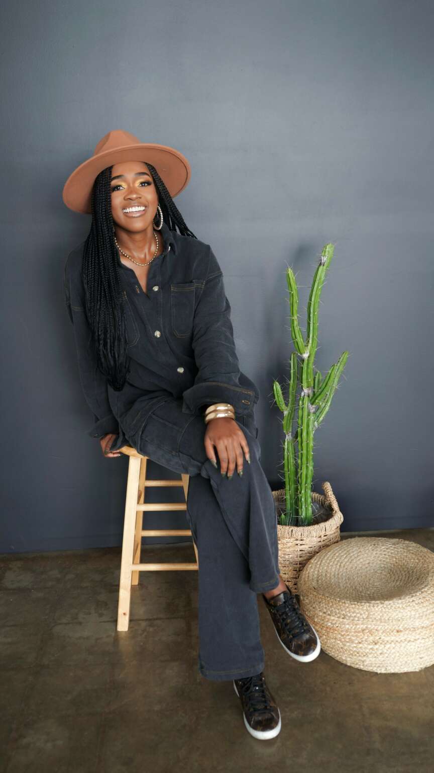 Meet Kamaria Davis – CanvasRebel Magazine