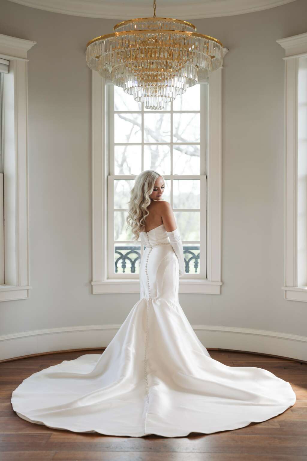 Meet Morgan Linzee – CanvasRebel Magazine