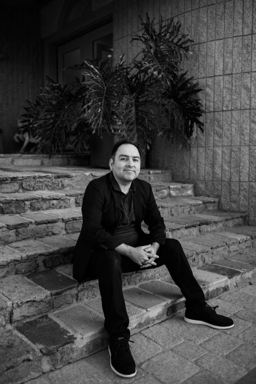 Meet Alex Pizarro – CanvasRebel Magazine