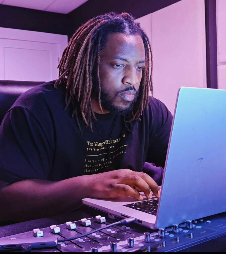 Meet Joseph Robinson – CanvasRebel Magazine