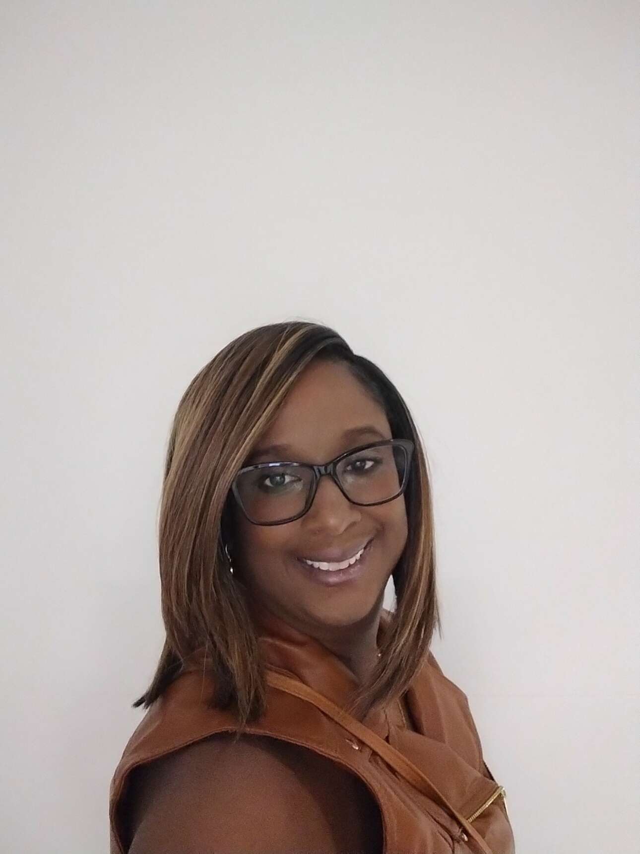 Meet La-Keesha Reed – CanvasRebel Magazine