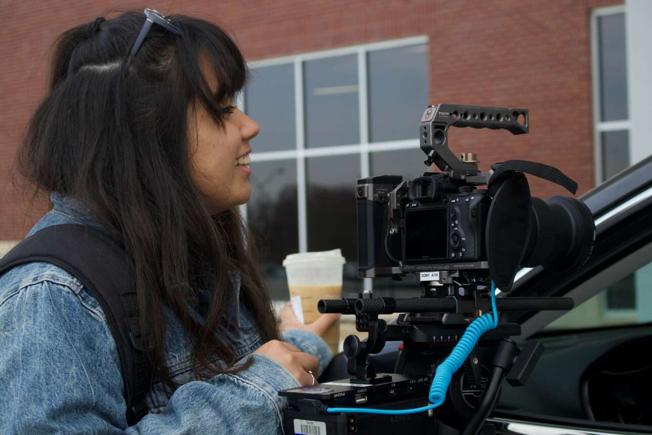 Meet Suzan Elizabeth Georges - CanvasRebel Magazine