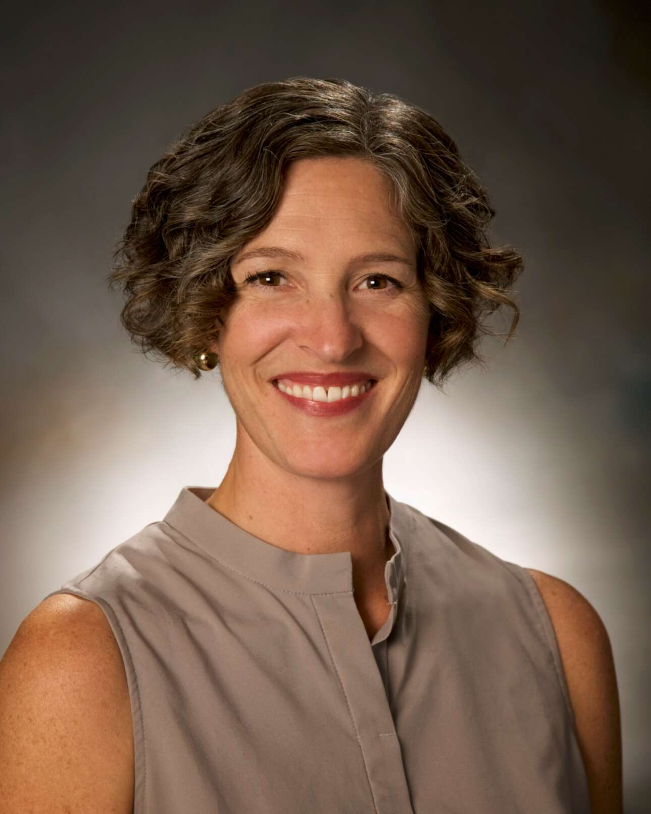 Meet Rachael Brown – CanvasRebel Magazine