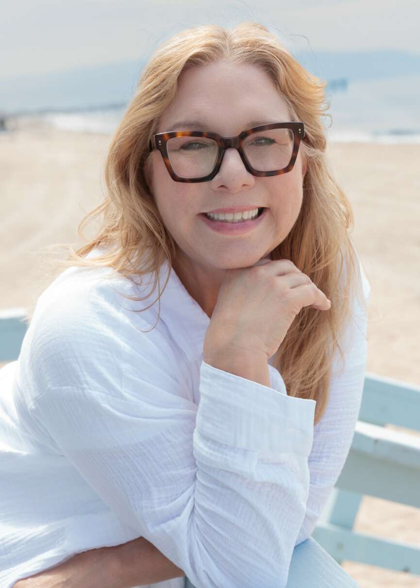 Meet Robin Foley – CanvasRebel Magazine