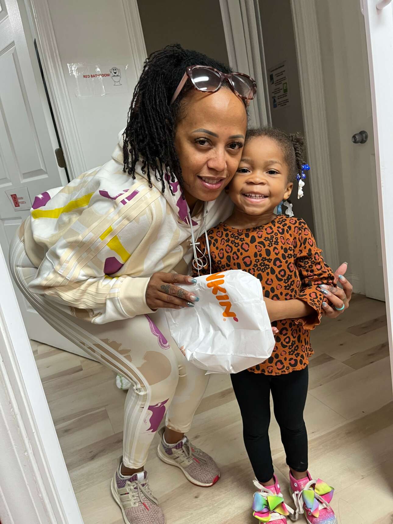 Meet SANDRA HARRIS – CanvasRebel Magazine