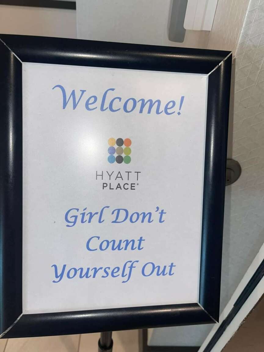 Meet Sabrina Thomas – CanvasRebel Magazine