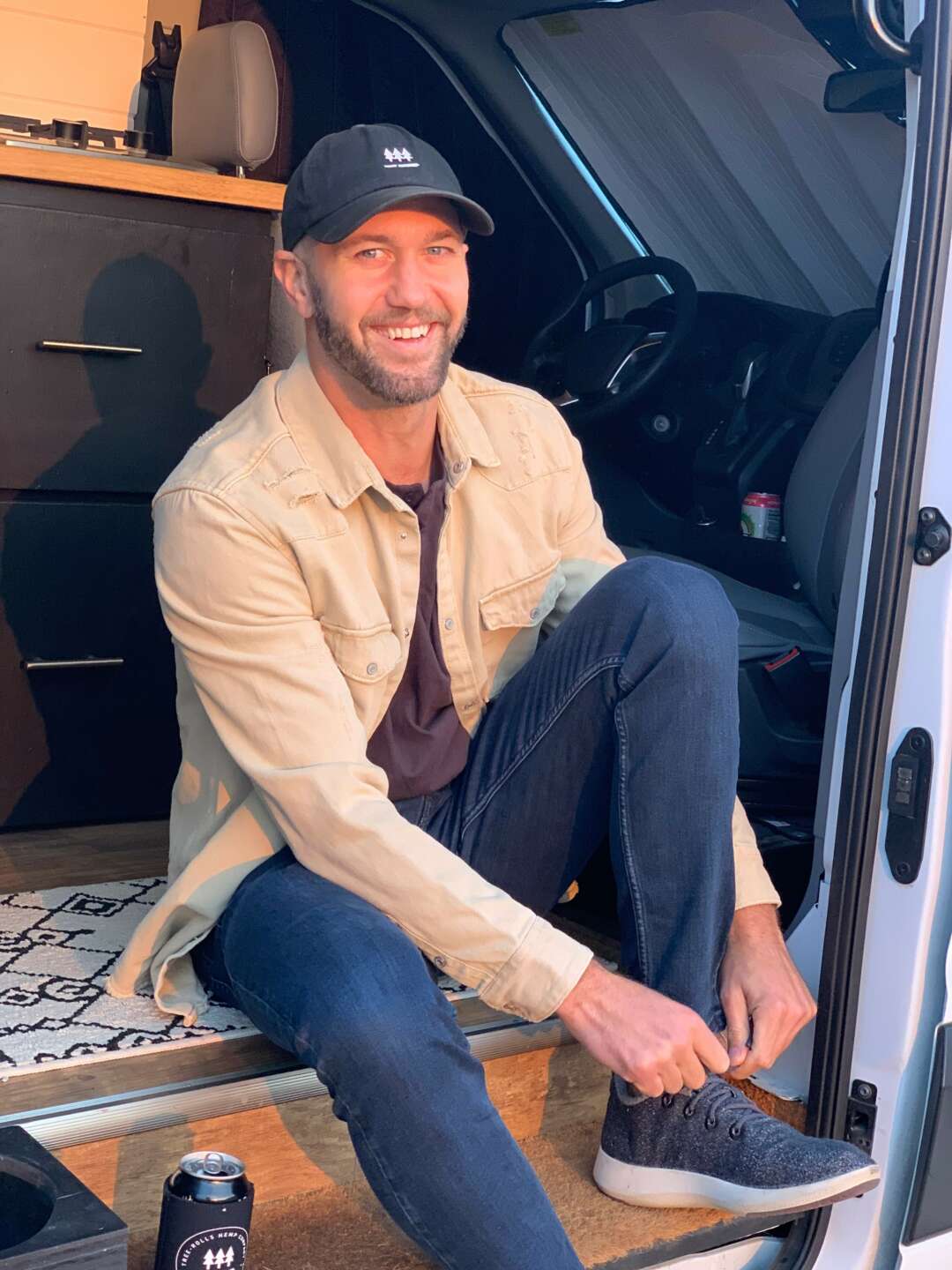 Meet Scott Bryant – CanvasRebel Magazine