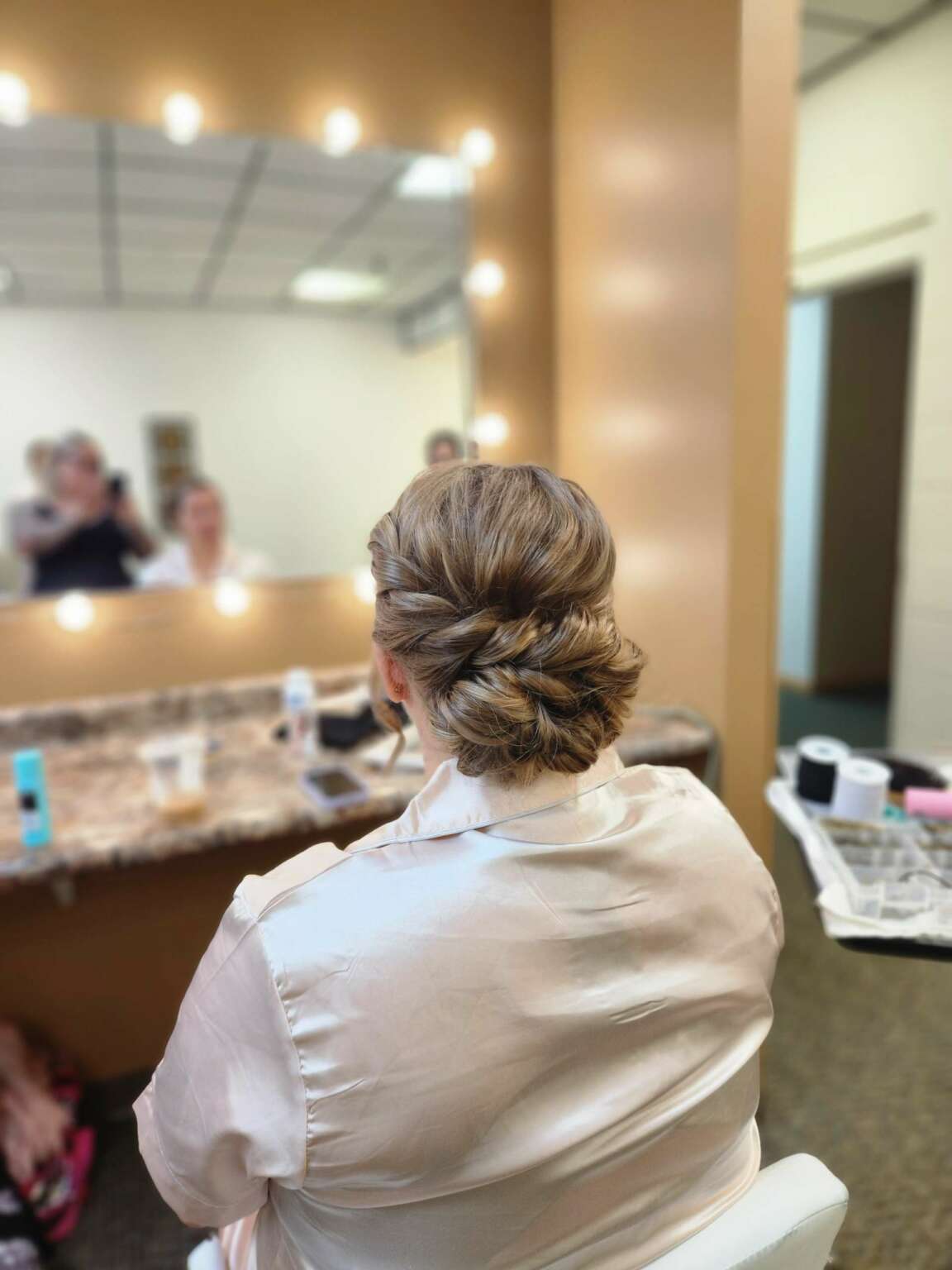 Meet Stephanie Simons - CanvasRebel Magazine