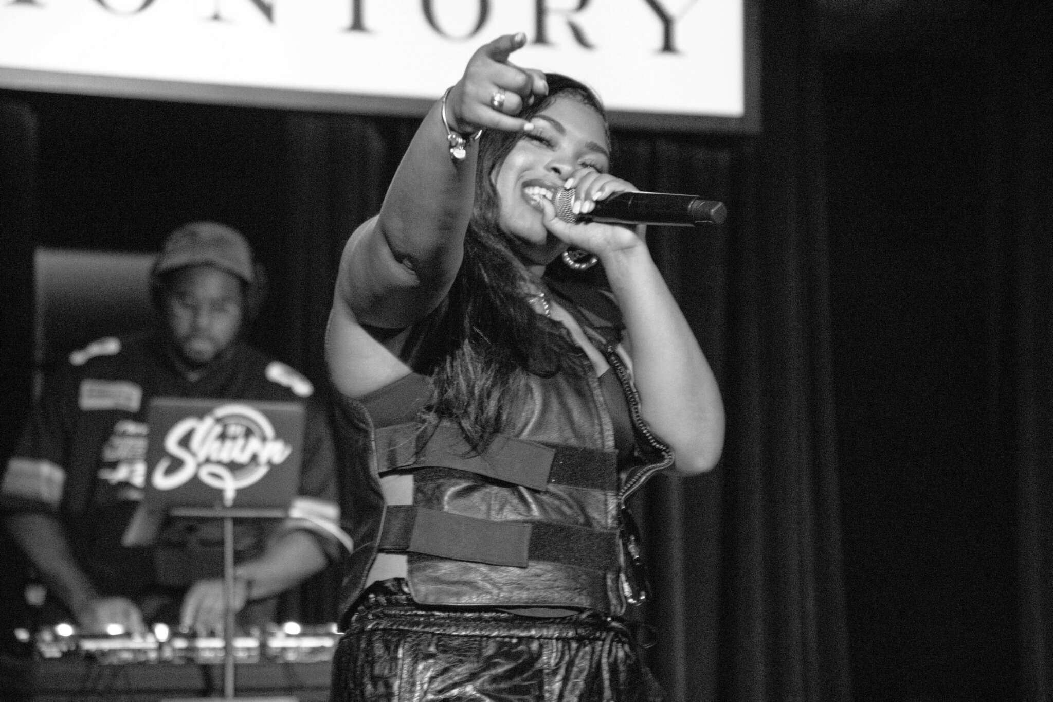 Meet Vicki Street – CanvasRebel Magazine