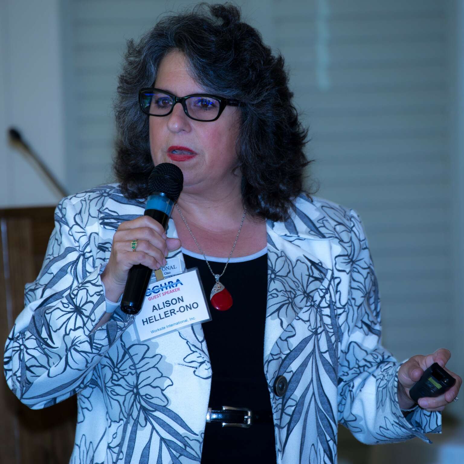 Meet Alison Heller-Ono – CanvasRebel Magazine