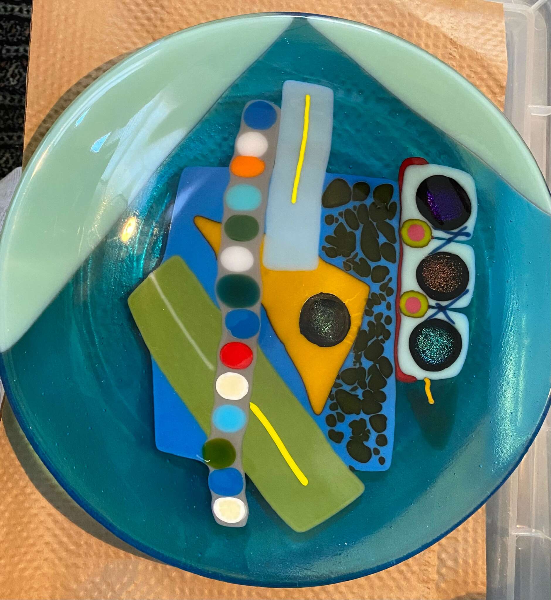 Meet Elena Mary Siff – CanvasRebel Magazine