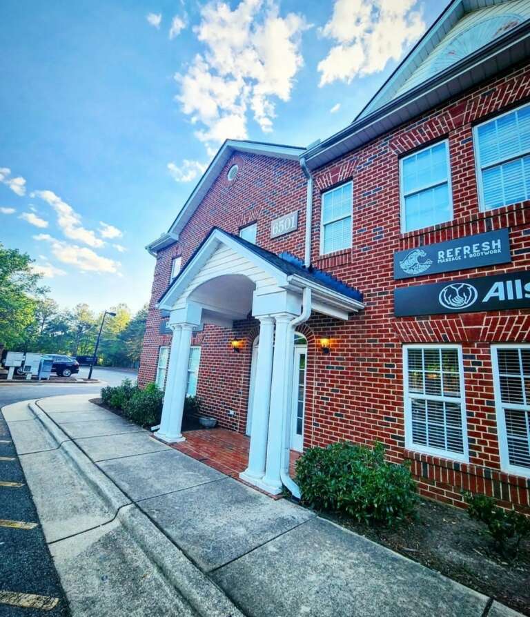 Meet Jessica /Andrew Backman – CanvasRebel Magazine