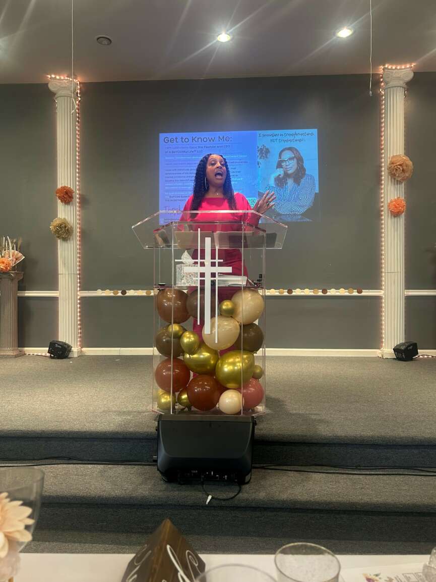 Meet LaShawna Epps – CanvasRebel Magazine