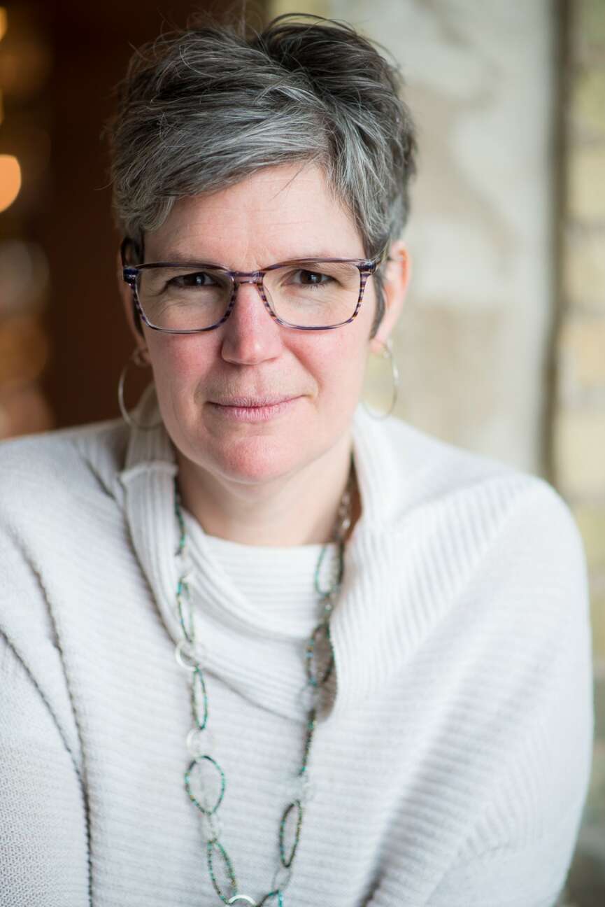 Meet Louise Neil – CanvasRebel Magazine